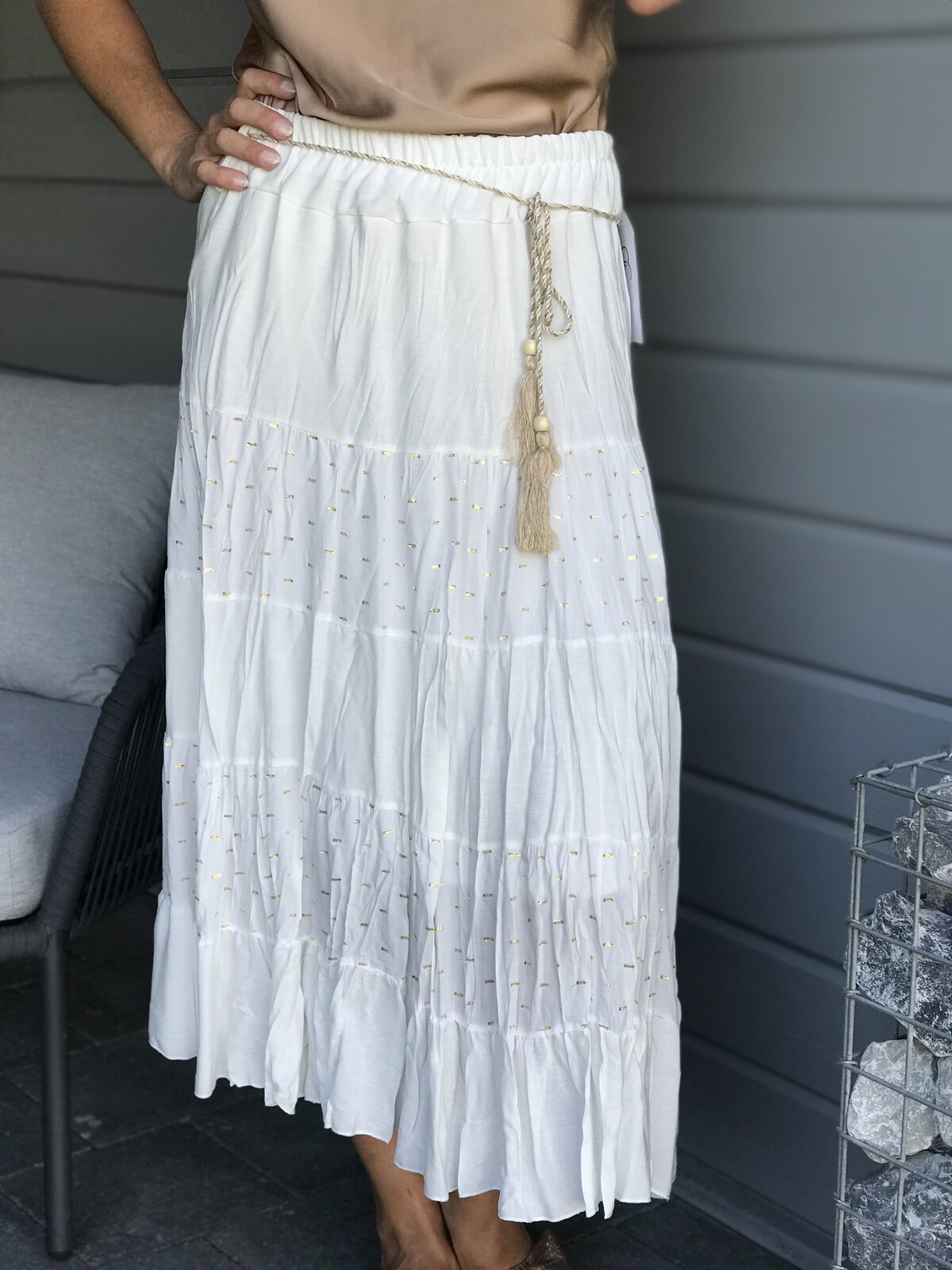 Lange witte rok met gouden accenten | Diva Fashion